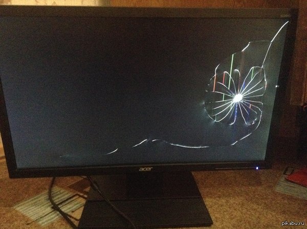 Сломанный монитор | Пикабу