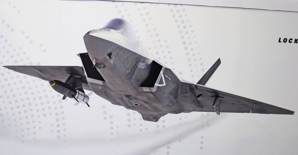 Lockheed Martin показала F-35C с гиперзвуковой крылатой ракетой HAWC ...