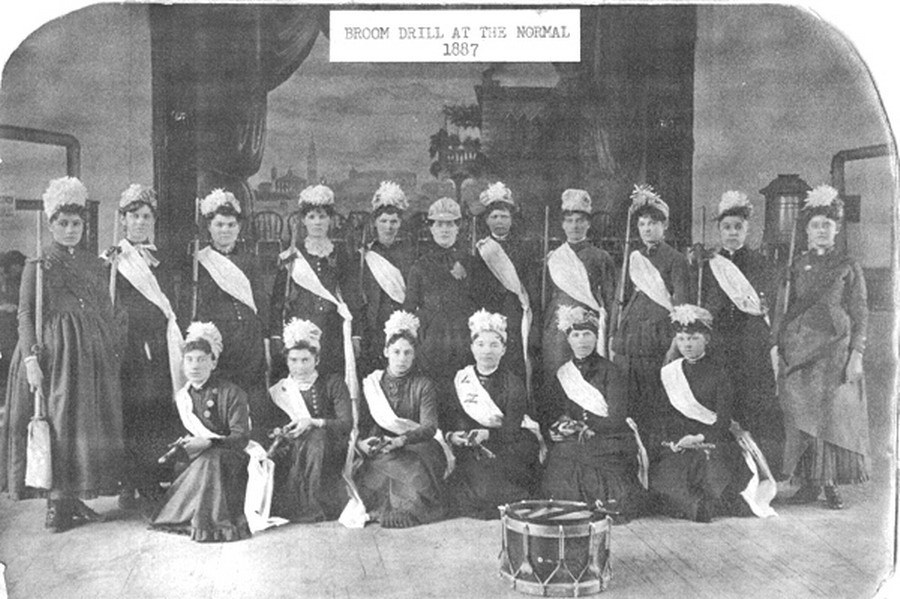 Broom Brigade Ladies | Пикабу